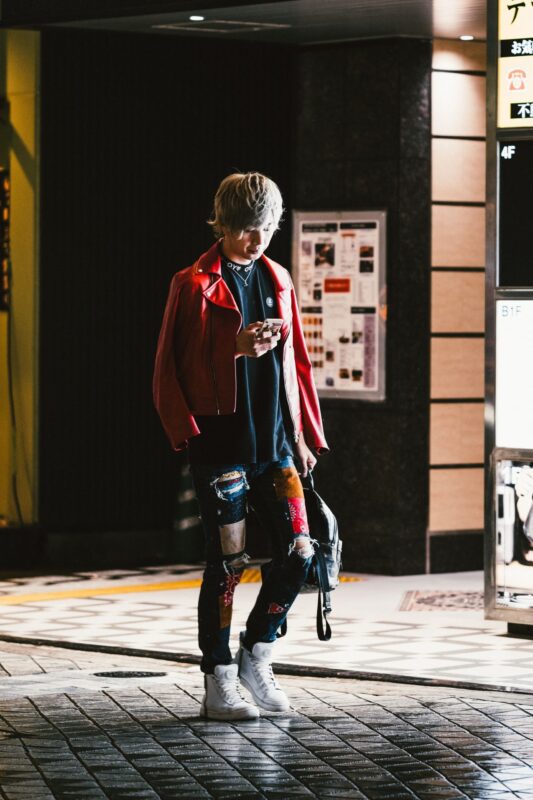 Street Photography With Fujifilm 90mm f2 | Alik Griffin