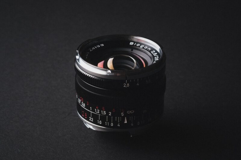 Zeiss Biogon 28mm f2.8 Review & Sample Photos | Alik Griffin